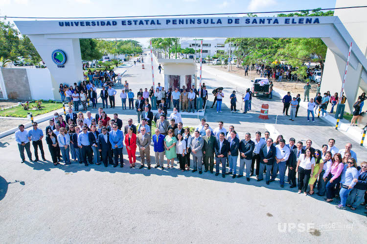 SE ENTREGARON SIGNIFICATIVAS OBRAS UNIVERSITARIAS EN LA UPSE